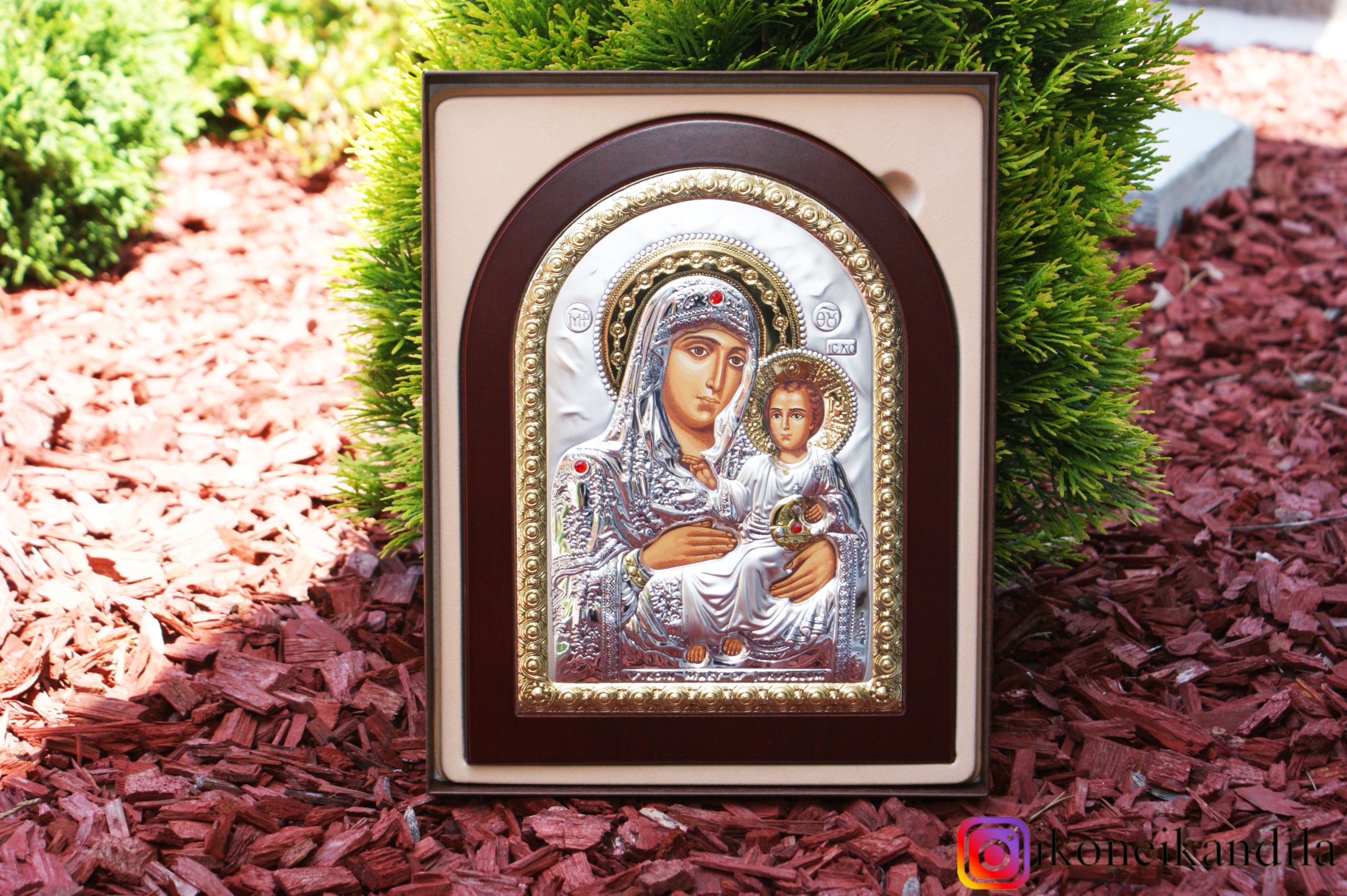 Ikone – Ikone i kandila